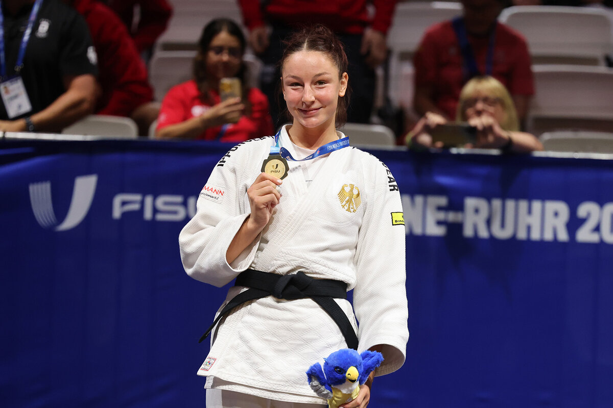 Anna Monta Olek holt Gold bei den World University Games